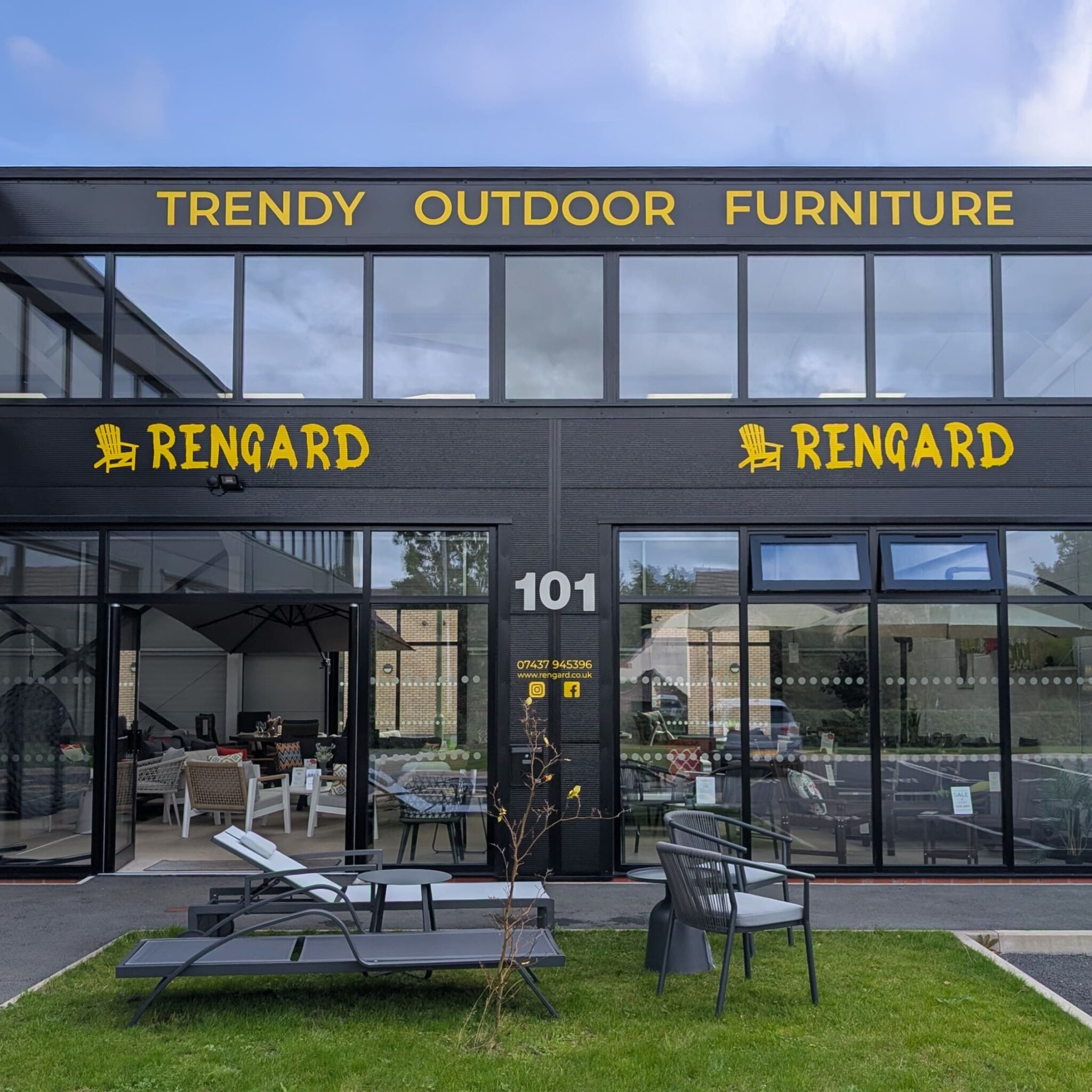 RENGARD - Outdoor Furniture Showroom